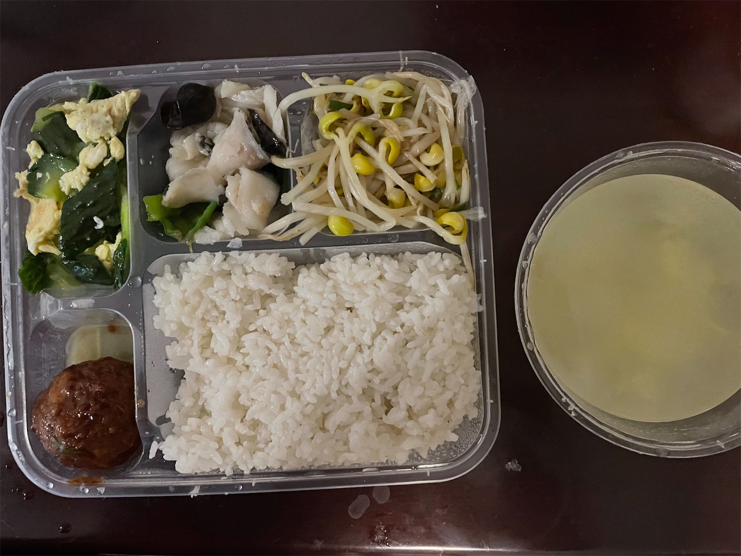 【上海赴任】上海浦東空港から隔離ホテルの10日間 - やる気のない社員の海外駐在ブログ 〜駐在なんて行きたくない？やる気ゼロで赴任した男の ...