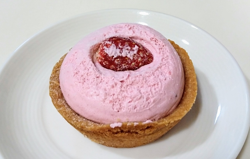 【ローソン】Uchi Café×ICHIBIKO「いちごミルクのタルト」食べてみた - 小紅色