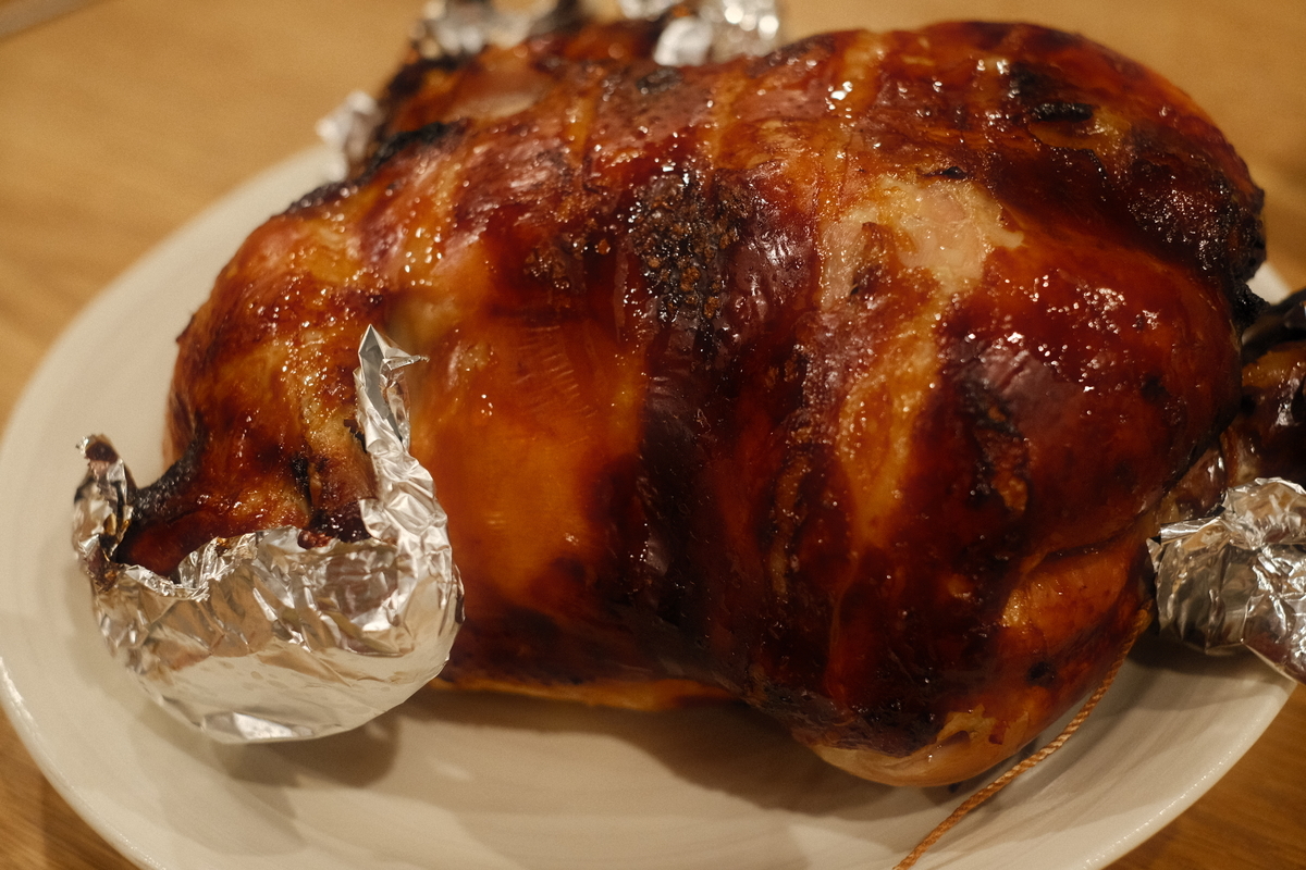 肉は焼くサイズが大きいほどうまい。 - 4階建ての2階部分