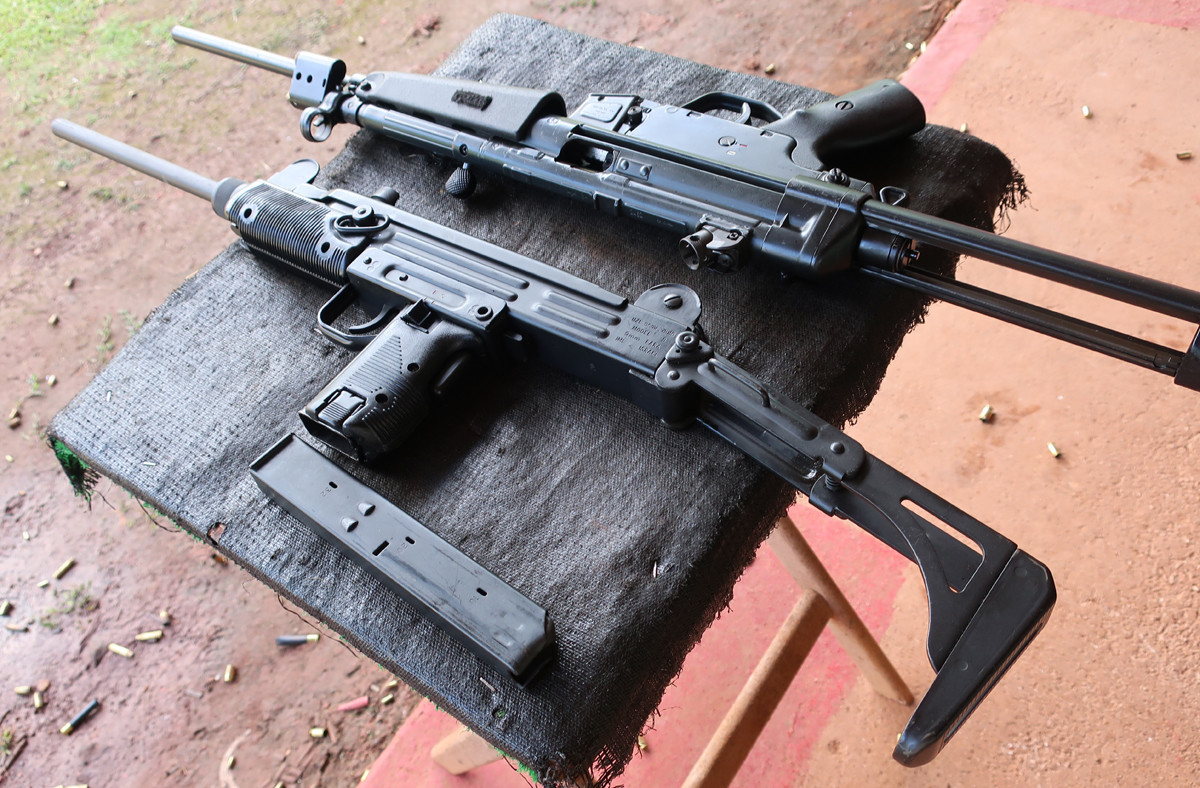 UZIカービン - ふりょ記