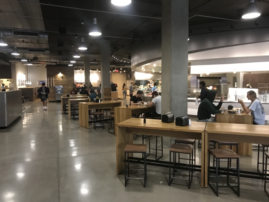 【ASU】五大食堂の一つHassayampa Dining Hall - 光一郎のアリゾナ留学ブログ