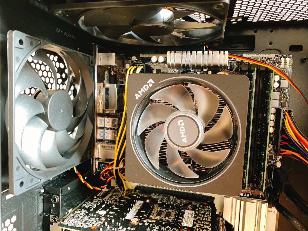 【GALLERIA ガレリア AT 実機レビュー】スペックやベンチマーク、おすすめカスタマイズについて解説 - +ログ