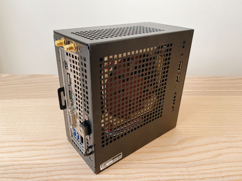 【ドスパラ mini Regulus AR5 実機レビュー】スペックやベンチマーク、おすすめカスタマイズについて解説 - +ログ