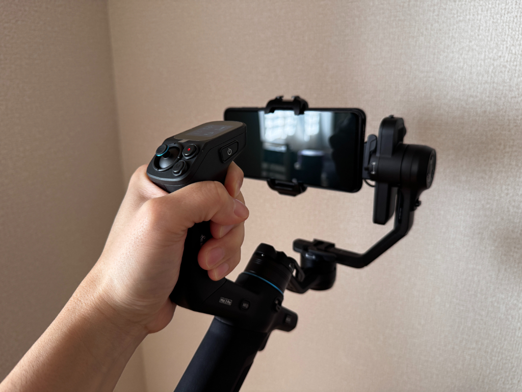 FeiyuTech SCORP Mini 3 Proレビュー：スマホもミラーレスもOK、AIトラッキングが進化した多用途ジンバル - +ログ