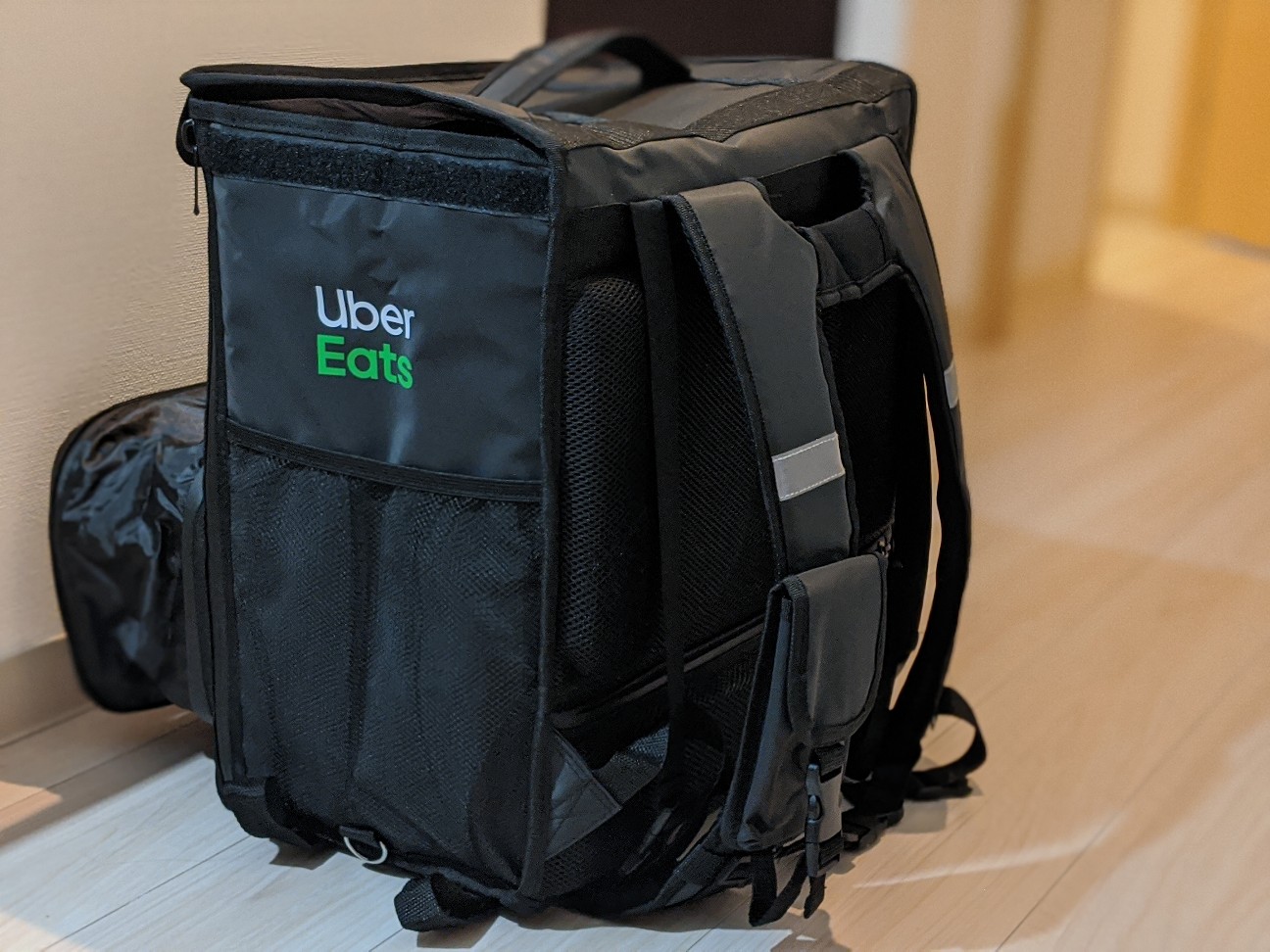【Uber Eats】ウーバーイーツの配達鞄（ウバッグ）レビュー - 完全 "𝕂𝕠𝕥𝕖ℂ𝕙𝕒" 目線