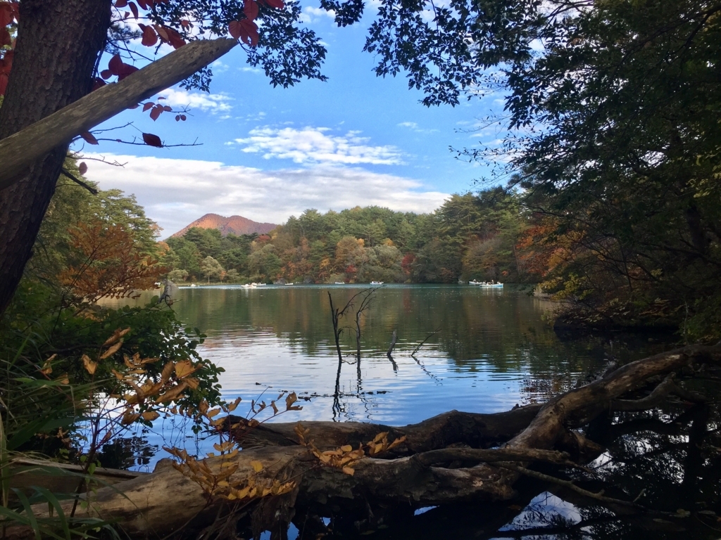 (Update) Urabandai, hiking course offering nice view of multi-color ...