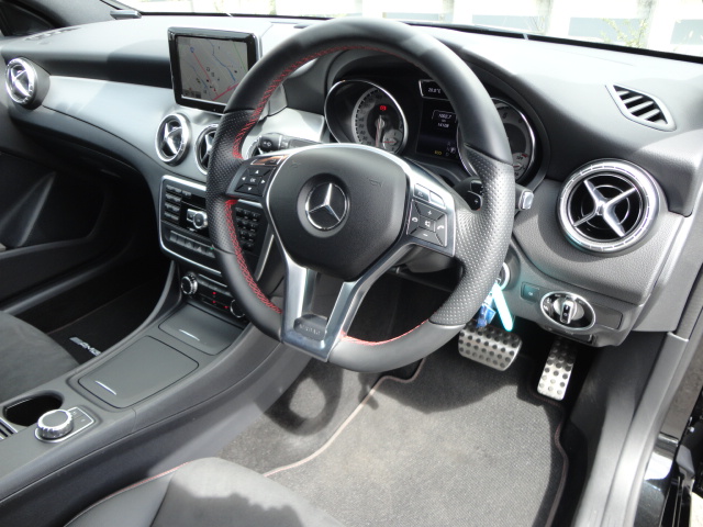 メルセデス・ベンツ厚木 サーティファイドカーセンター