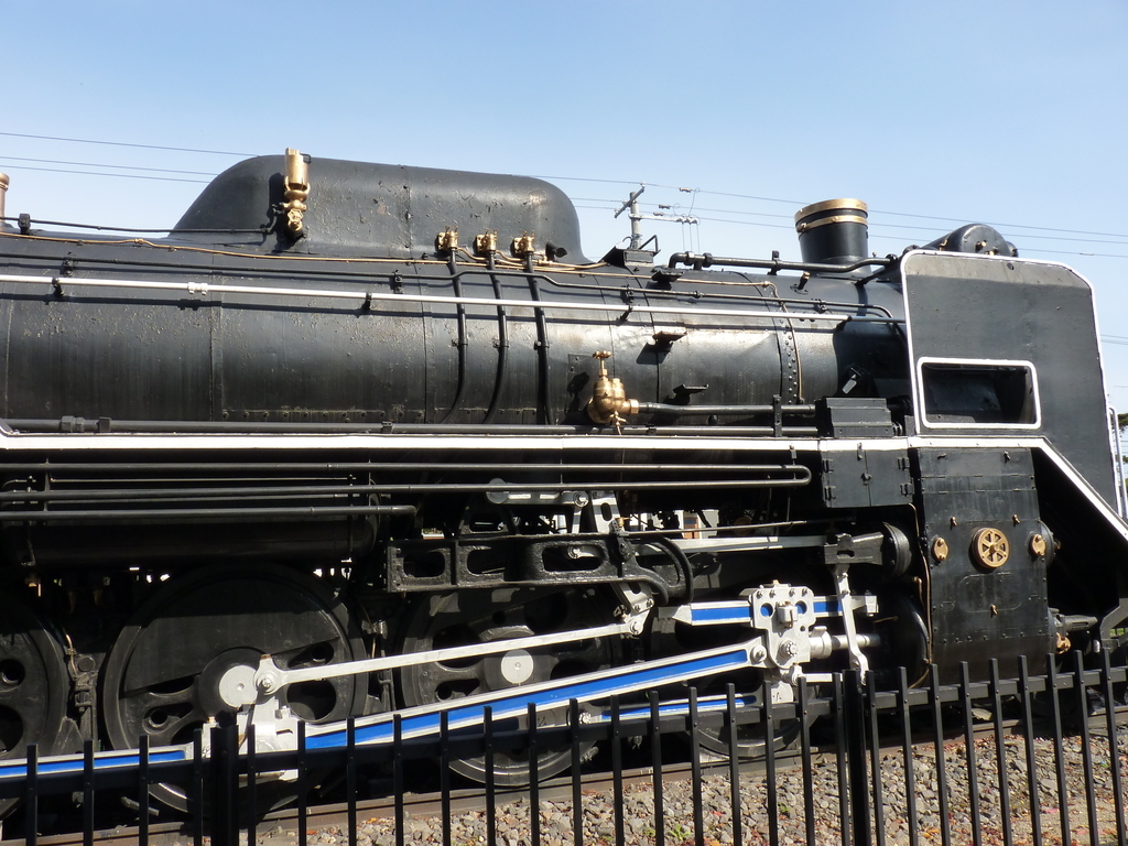 北見市 SL広場のSL保存機 C58 119とD51 444 - 藻岩颪に豊河の流れ。