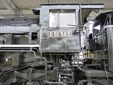 常呂郡佐呂間町 佐呂間町交通公園のSL保存機 D51 565 - 藻岩颪に豊河の流れ。