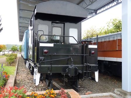 常呂郡佐呂間町 佐呂間町交通公園のSL保存機 D51 565 - 藻岩颪に豊河の流れ。