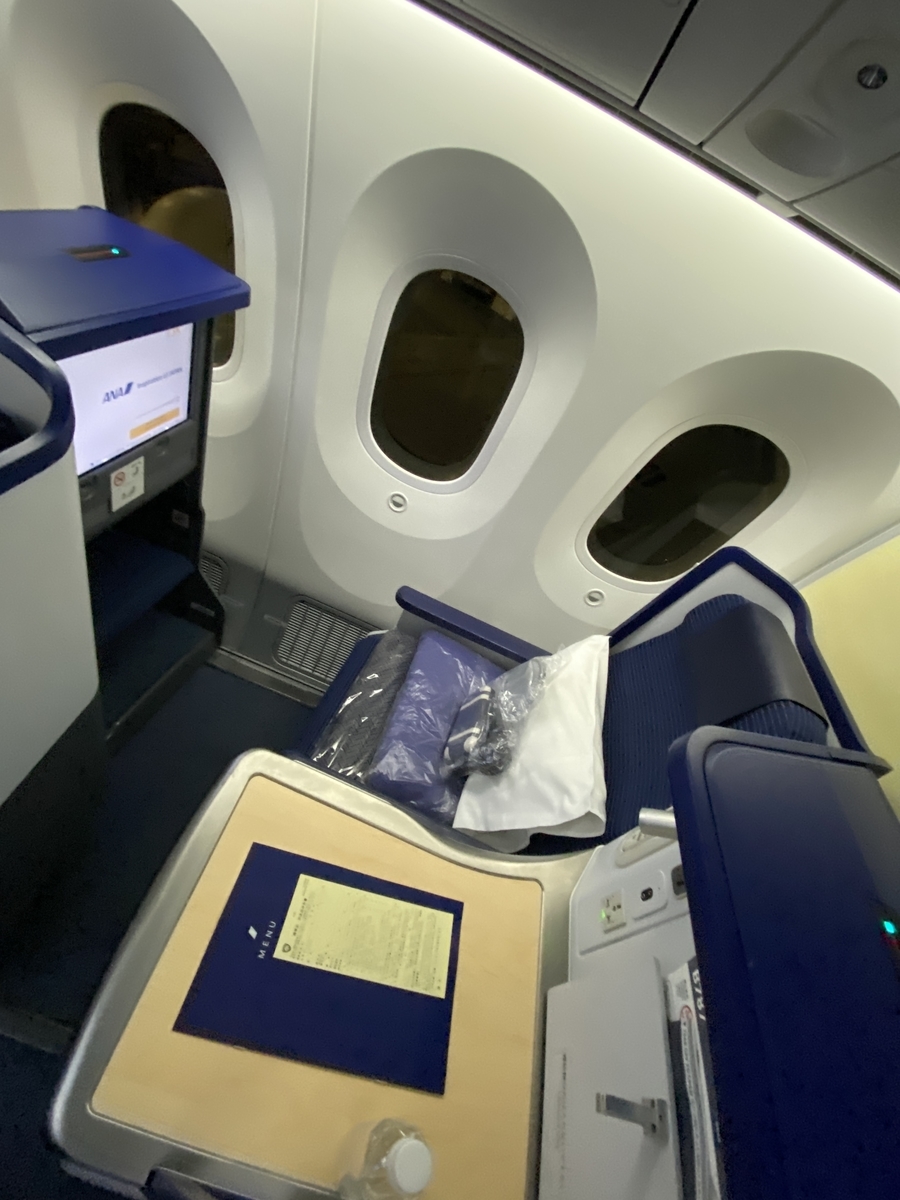 【人生初ビジネスクラス】ANA NH107 サンフランシスコ→羽田 搭乗記！フルフラットで快眠 - wakamaga