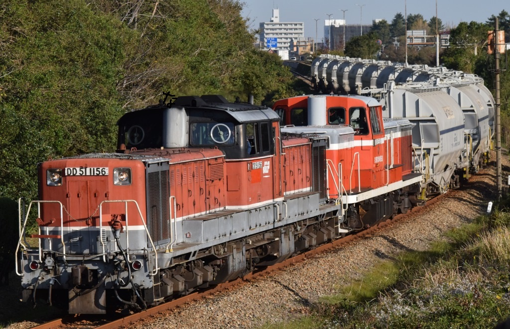 第689列車 「 衣浦臨海鉄道でDD51を狙う 2018秋・愛知遠征その2 」 - 写真は鉄で出来ている。