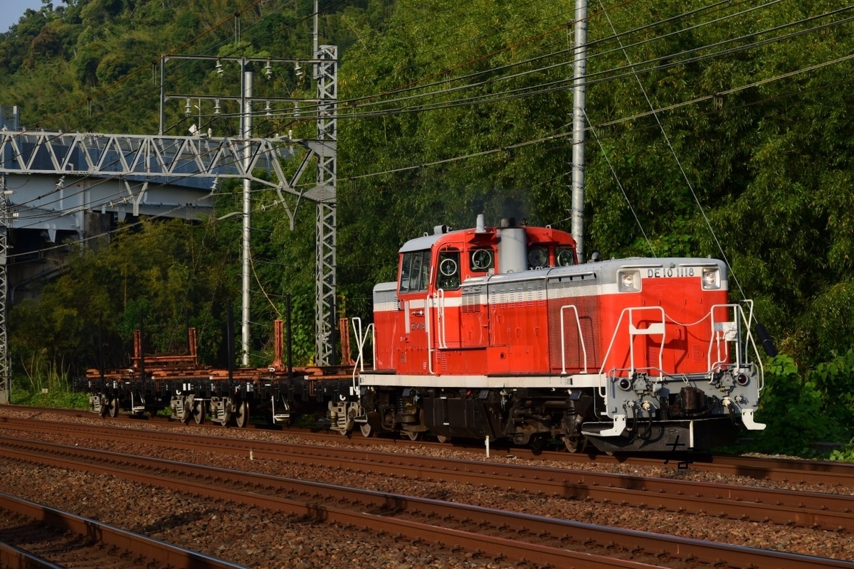 第1610列車 「 DE10 1118が牽引する厄神工臨を狙う 」 - 写真は鉄で出来ている。