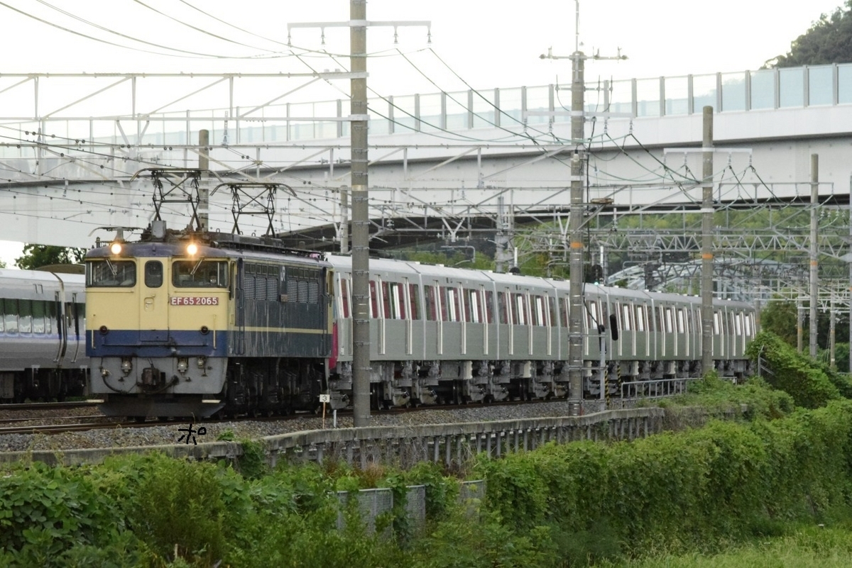 第2429列車 「 甲55 都営地下鉄12-600形(12-851f)の甲種輸送を狙う 」 - 写真は鉄で出来ている。