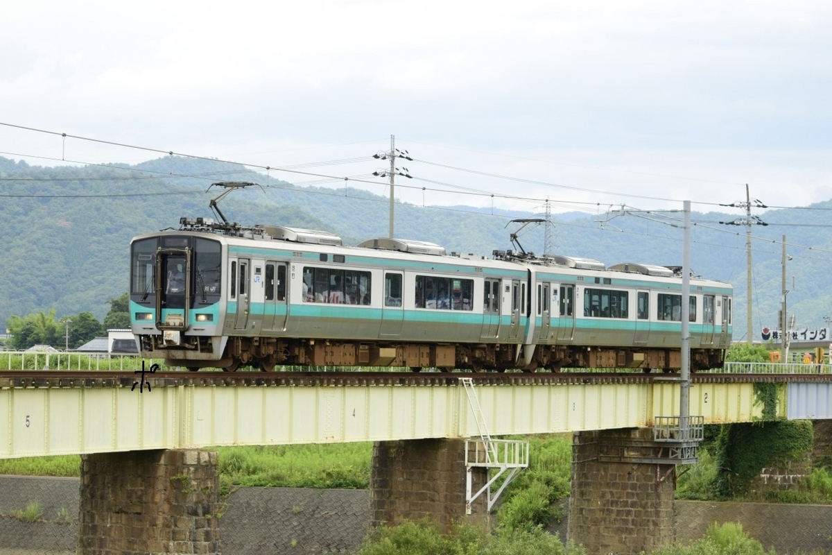 第2435列車 「 小浜行き！原色DE10が牽く小浜工臨を狙う 」 - 写真は鉄で出来ている。