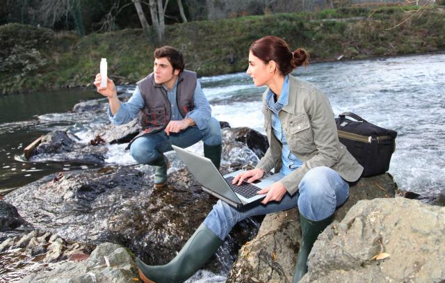 How Experts are Detecting Marine Pollution Using Technology? - Lab ...