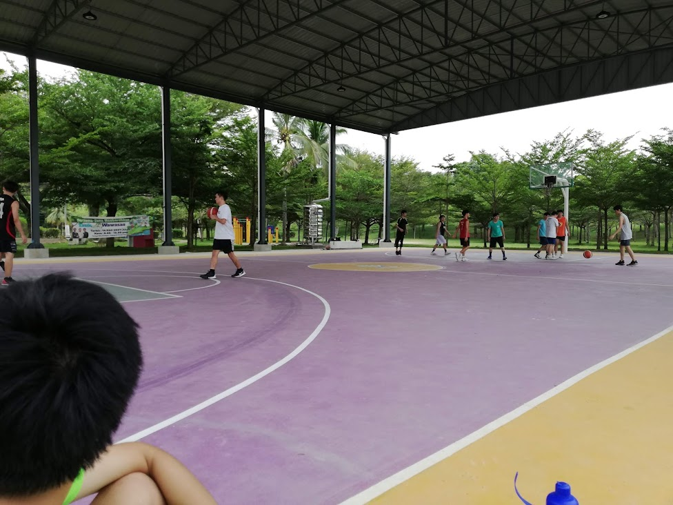 マレーシア バスケットコート - lat_walk l マレーシアインター生