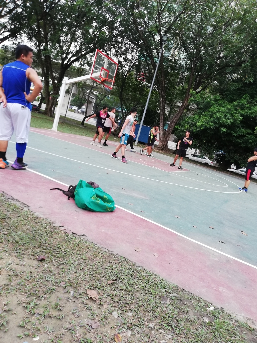 マレーシア バスケットコート - lat_walk l マレーシアインター生