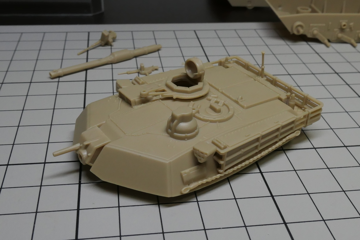 モデルキット999 1/72 M1A2エイブラムスを作る - どらの自由帳