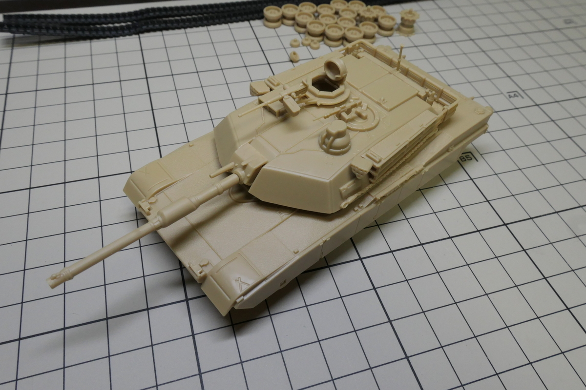 モデルキット999 1/72 M1A2エイブラムスを作る - どらの自由帳