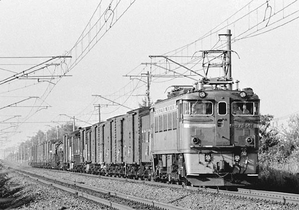 ed75 501号機が解体されずにすんだその裏側とは？ - 本棚の住人の鉄道忘備録