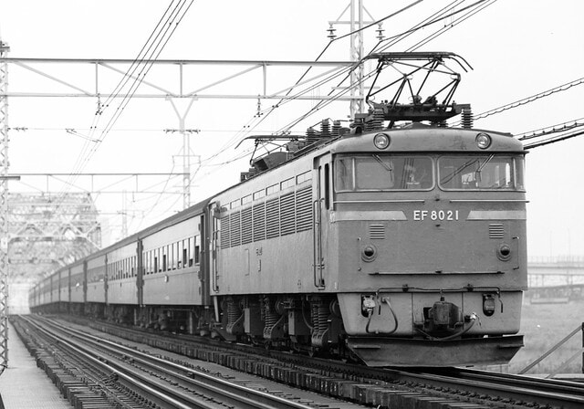 常磐線の主だったef80とはどんな電気機関車だったのか？ - 本棚の住人の鉄道忘備録