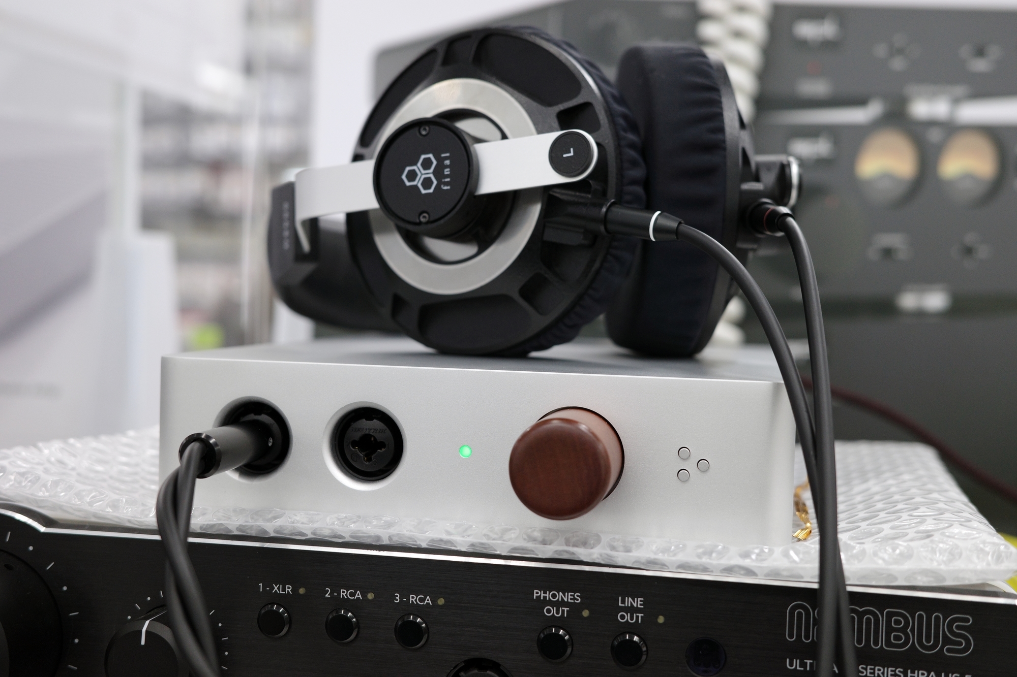 RE・LEAF E1 試聴記 - LA SOURCE