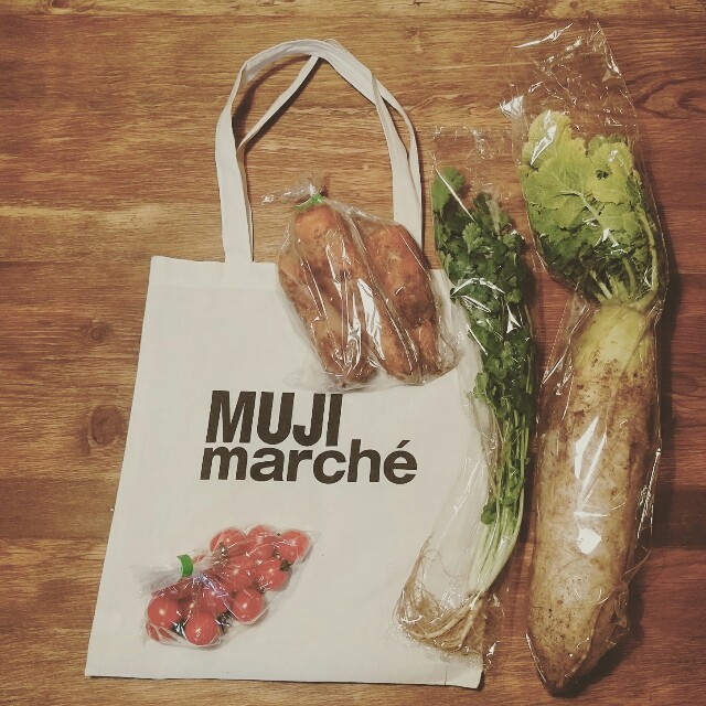 MUJI Marche 無印良品 有楽町にて - りねんとうさぎ