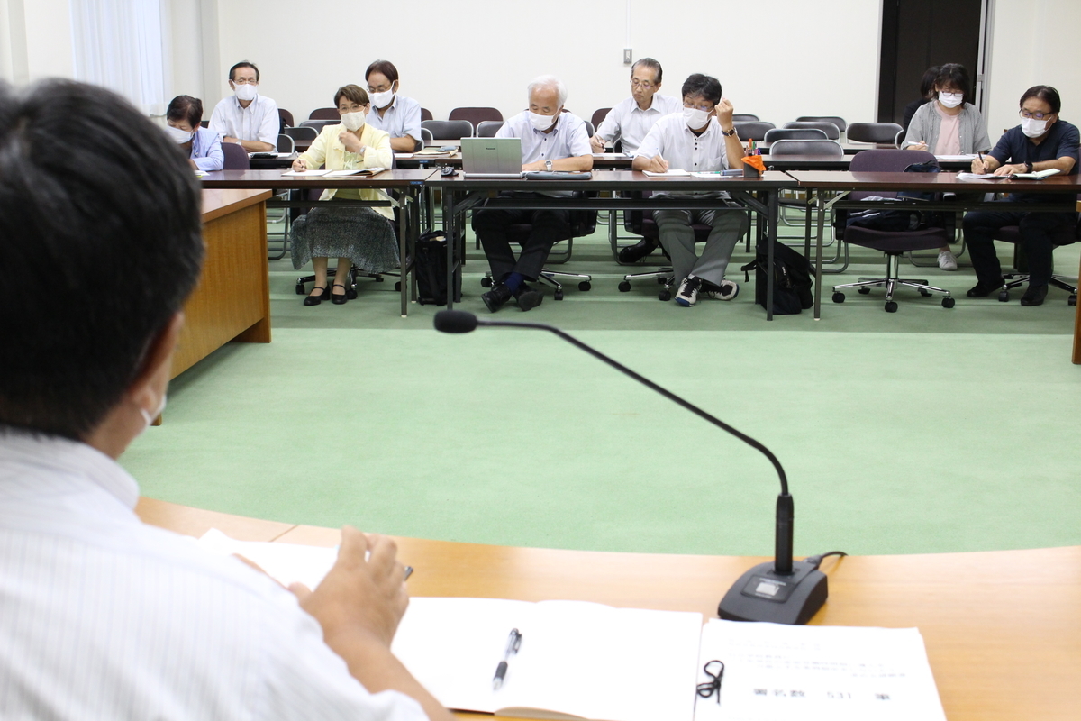 9日、公立学校教員に変形労働時間制導入しないことを求める署名531筆提出。前回と併せて2800筆余に - 宮本しづえのかけ歩き
