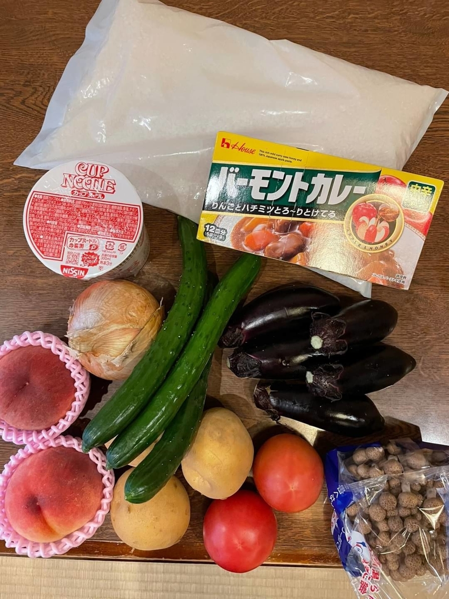28日、飲食店従業員への食糧支援。あっという間に200人分が無くなる。 - 宮本しづえのかけ歩き