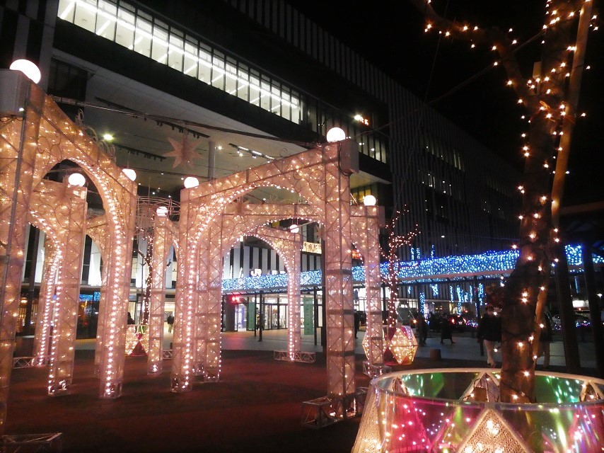 一宮イルミネーション 2022 テラスウォーク・イオンモール木曽川のクリスマスオブジェ - まみむめ めも