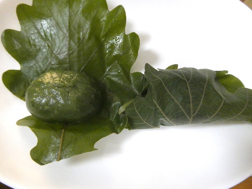 御座候 あか・よもぎ餅 - まみむめ めも