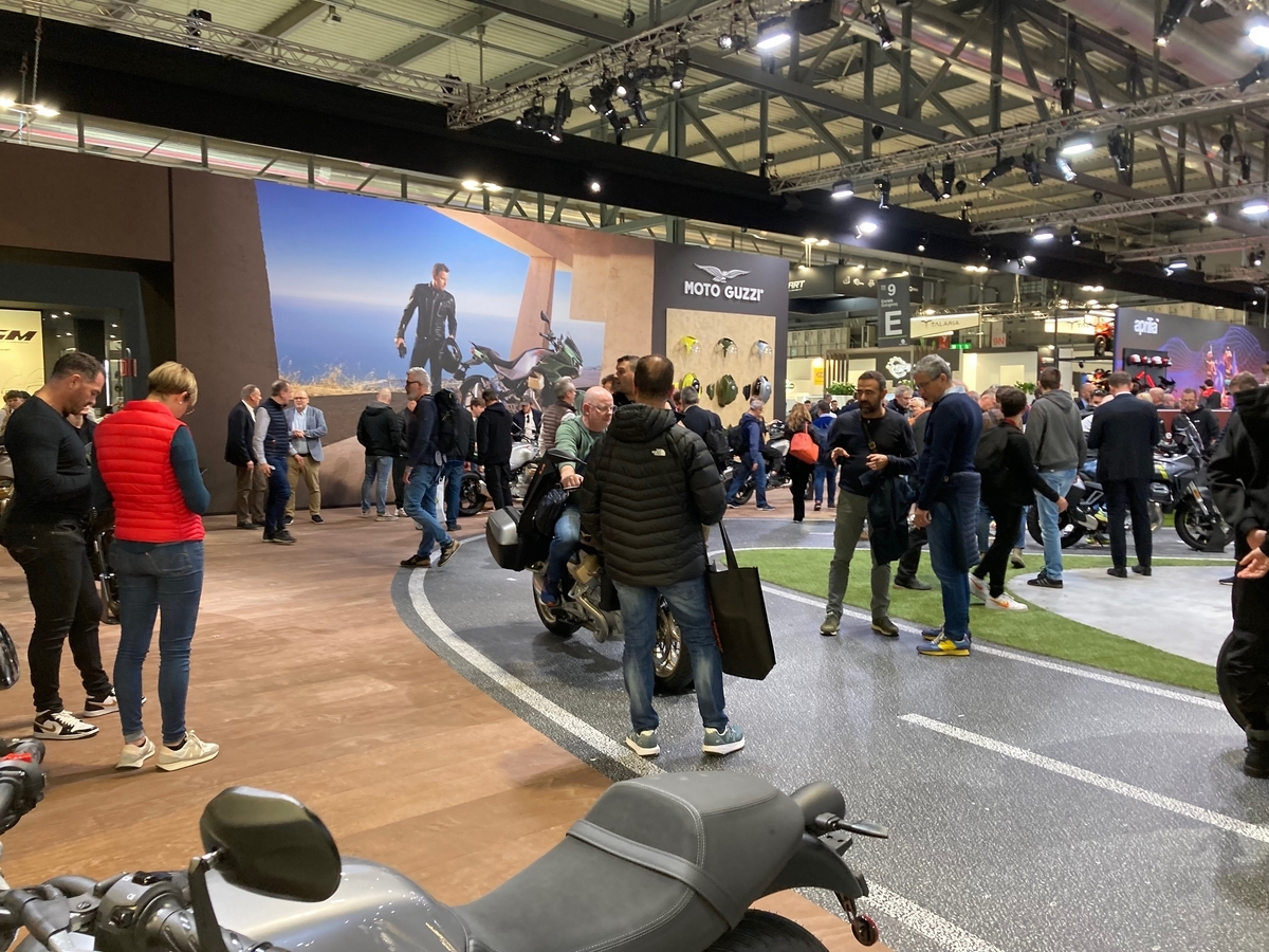妻との欧州旅行 ＜Vol.6：世界最大のバイクショー ミラノEICMAへGO!＞ - 天幕日記