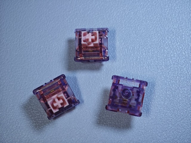 EPOMAKER RT65 レビュー ミニディスプレイとジョイスティックが便利な65%メカニカルキーボード - machanのおうち