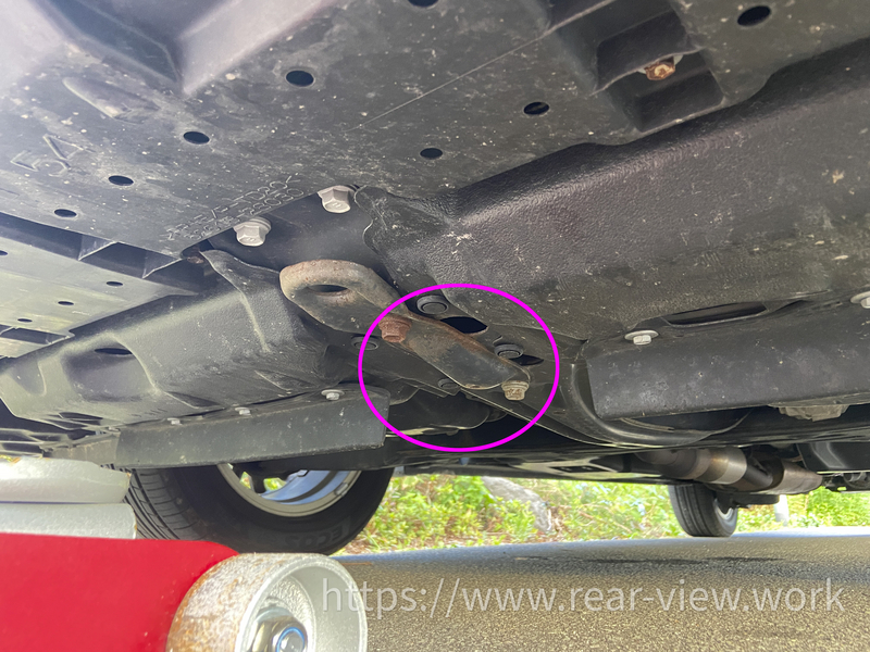 80VOXY ブレーキパッド交換 - 後方視界良好☆