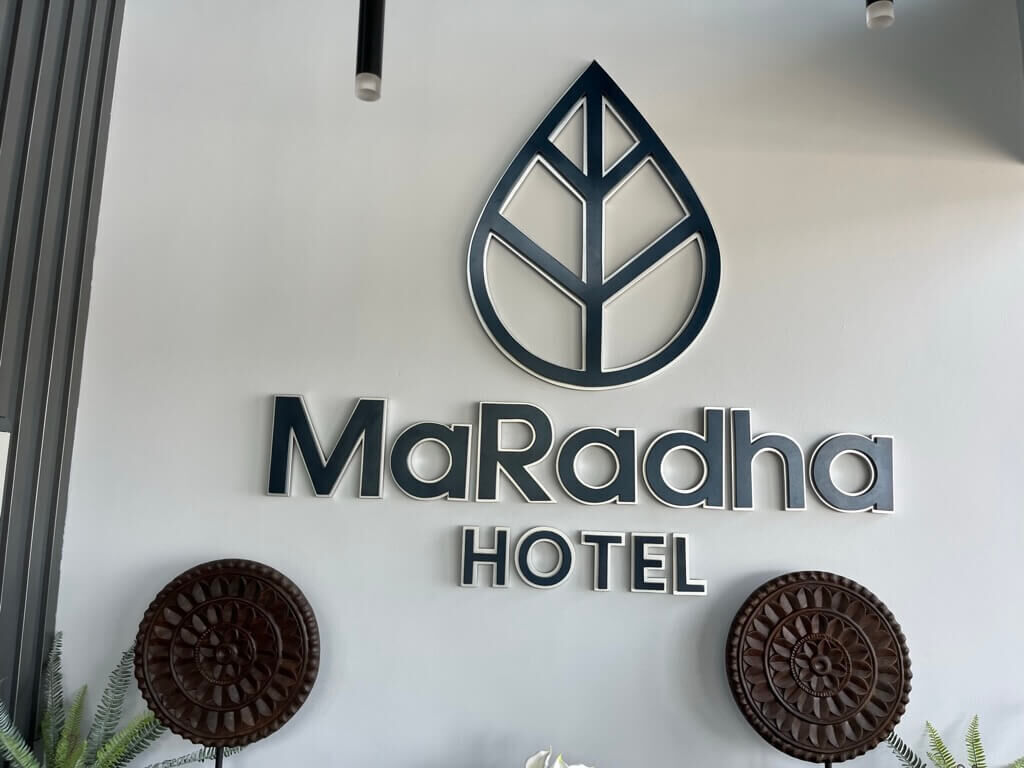 【2023年】Hotel MaRaDha Colombo。好立地でオーシャンフロントの4つ星ホテル【Sri Lanka】 - スリ飯屋 ...