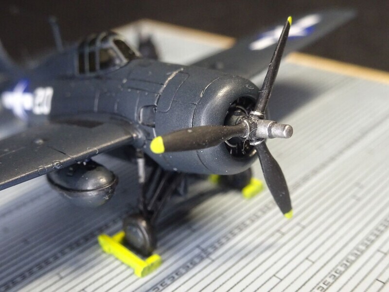 SWEET 1/144 FM-2 ワイルドキャット CVE-80 USSペトロフ・ベイ 第93混成飛行隊 完成 - 日々常々悪戦苦闘 本に模型 ...