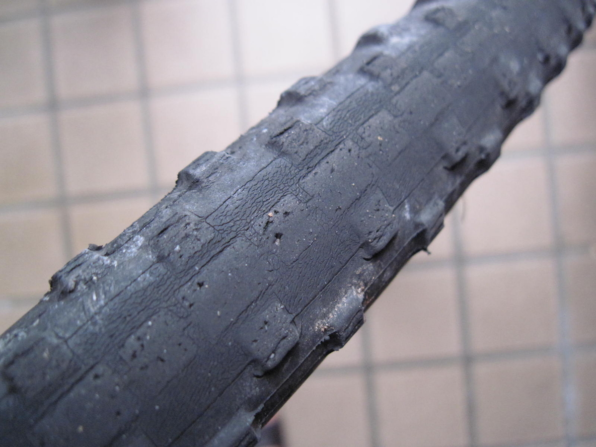 自転車 そのタイヤいつまでもつでしょうか？MAXXIS RAZE 700×33c - mandai567’s diary
