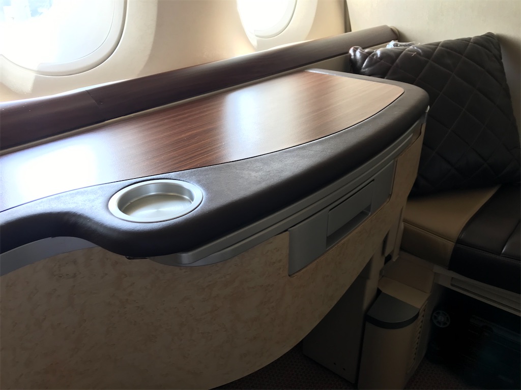 2019/11 SQ856 SIN→HKG F - Masaxuo flight diary