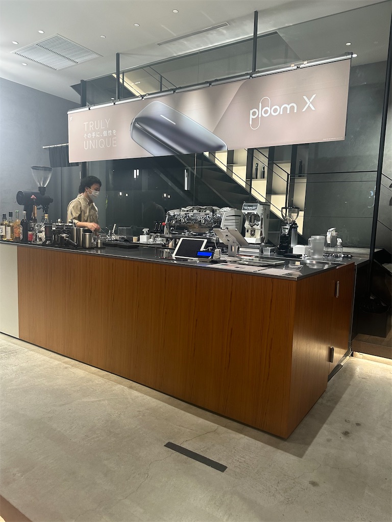 加熱式たばこPloom(プルーム)シリーズを販売しているPloom Shop 渋谷店にカフェが併設！ - まゆまゆぱーてぃー