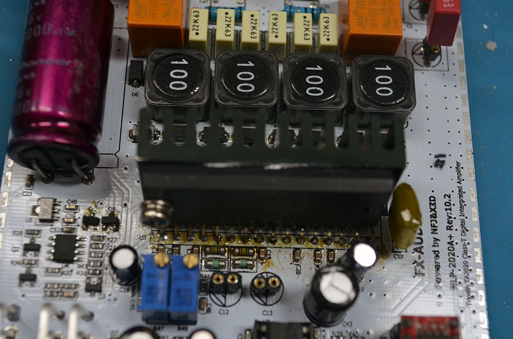 FX-2020A+CUSTOMの修理・改造4．改造② - 研究室の音楽