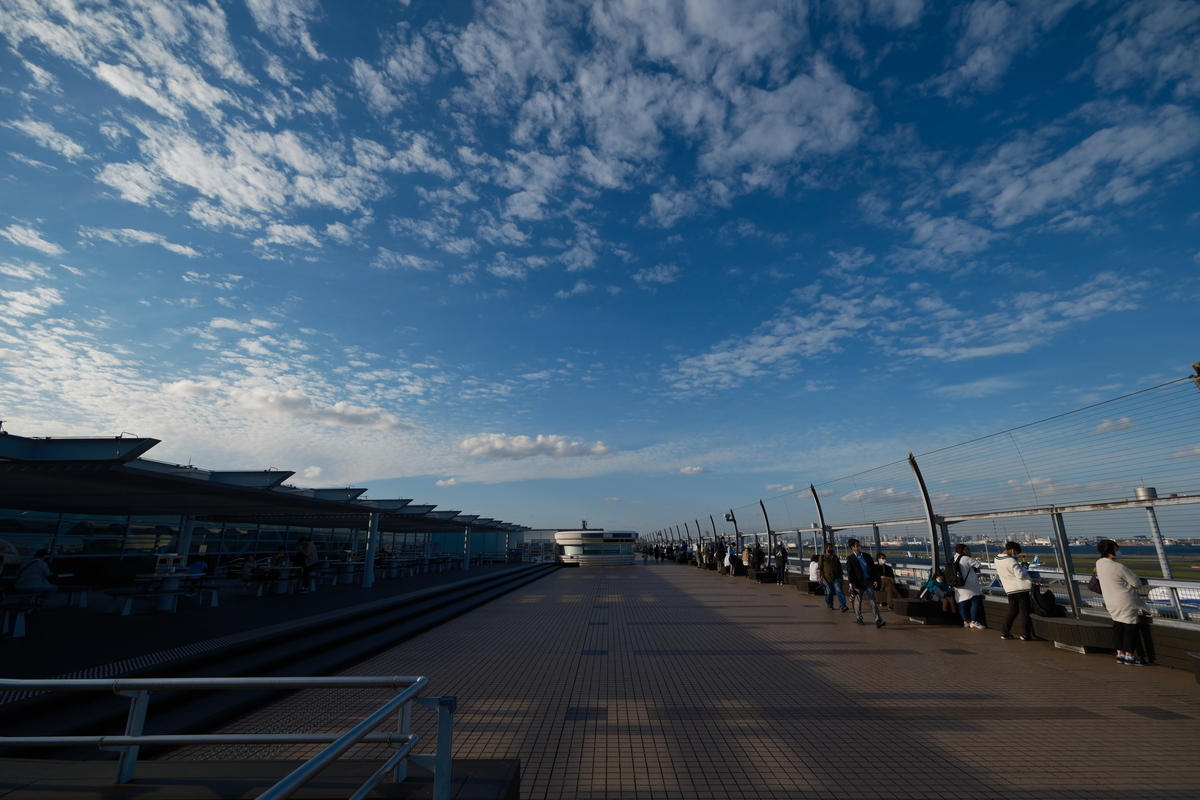 【352話・FUJIFILM】X-H2Sのノスタルジックネガで撮る秋の羽田空港 - モアイブログ