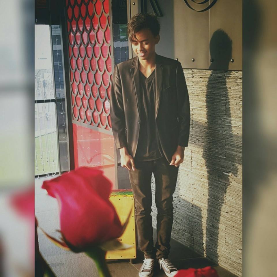 カンボジアミュージック 新世代 Picherith Morm - MEK MEK MEK CAMBODIA