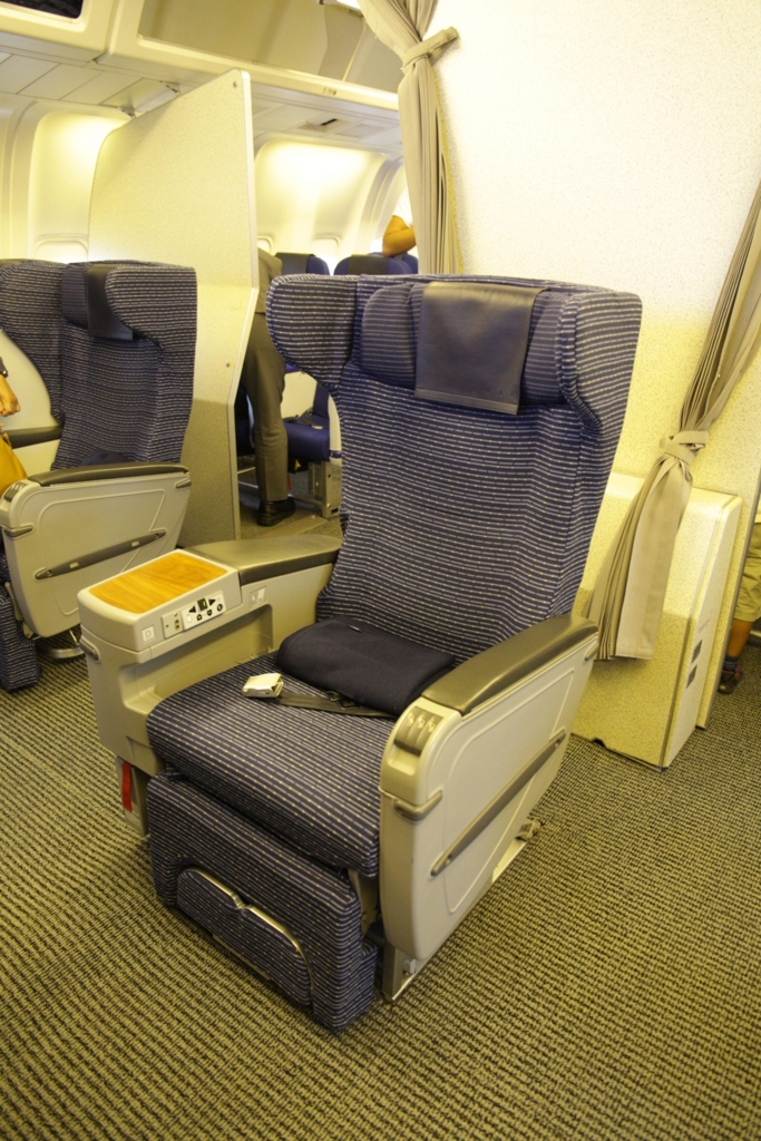 ANA NH378便 B767-300 プレミアムクラス Premium Class 搭乗記 中標津SHB-羽田HND - 僕はこうして破滅 ...