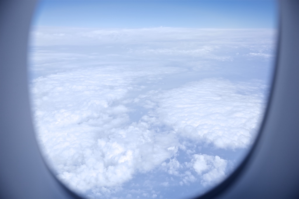 Emirates EK380 Dubai Hongkong A380-800 Firstclass - ぼくはこうして破滅する~特典旅行がやめ ...