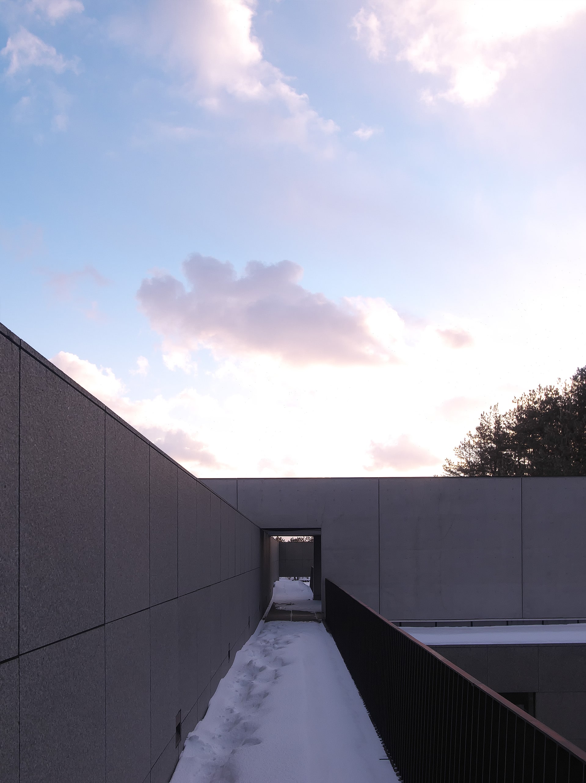 土門拳記念館にて 2022-2-23朝 - Return to Orion