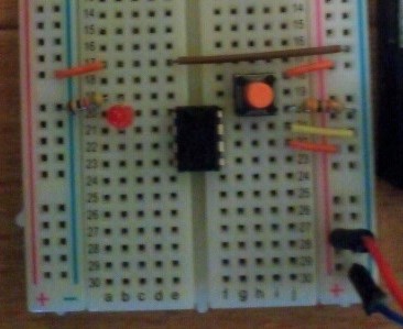 LPC810メモ:Pin interrupts - mikkaboのブログ