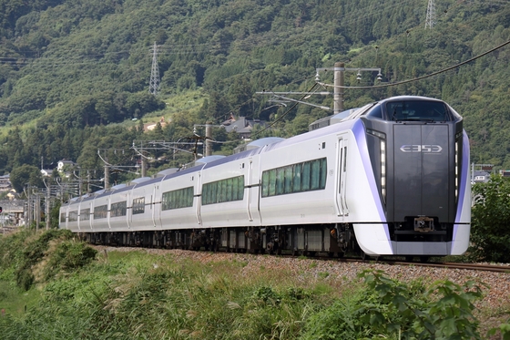 E353系 本線初撮影in稲荷山 - 鉄道気分