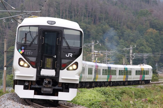 E655系＆E257系本線試運転 in坂北カーブ - 鉄道気分