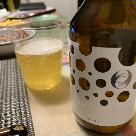 ROCOCO Tokyo WHITEビール：ホワイトビールの独特な味わい、ラグジュアリービールの繊細な味わい - 日本橋濱町Weblog（日々酔亭）